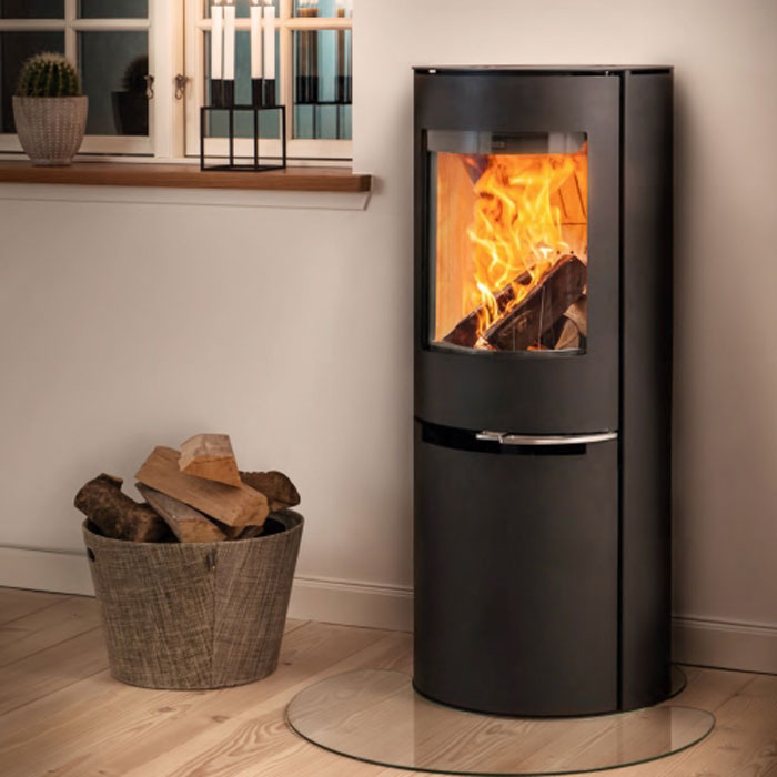 To browse the Venia store,