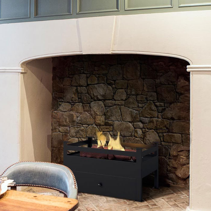 To browse the Venia store,