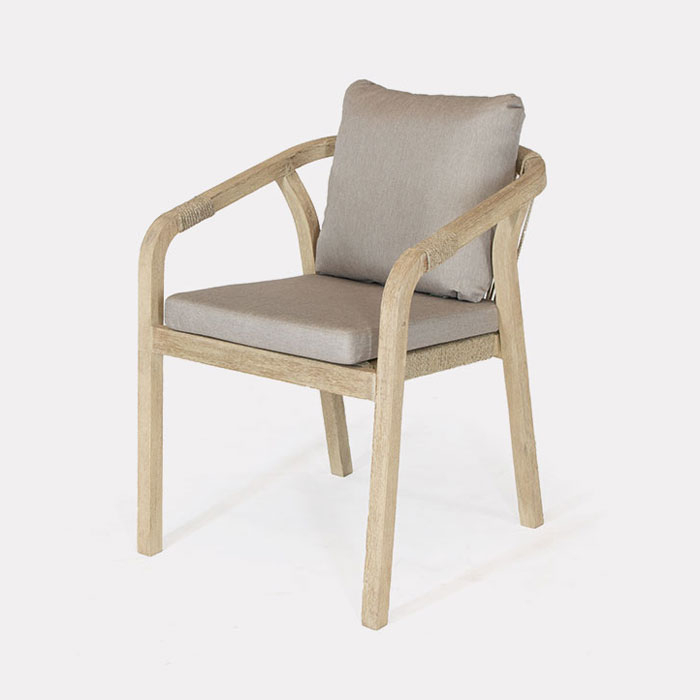 To browse the Venia store,