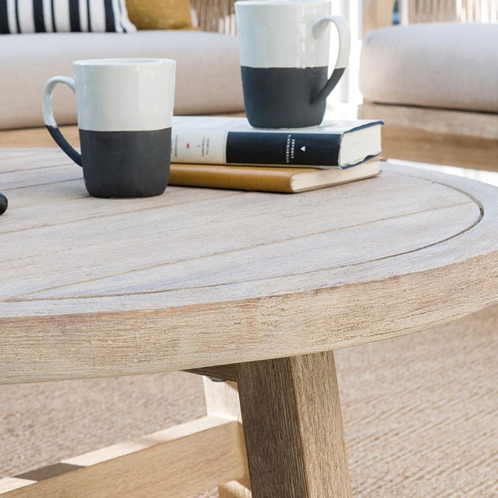 To browse the Venia store,