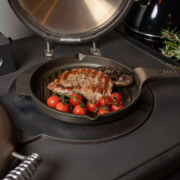 To browse the Venia store,